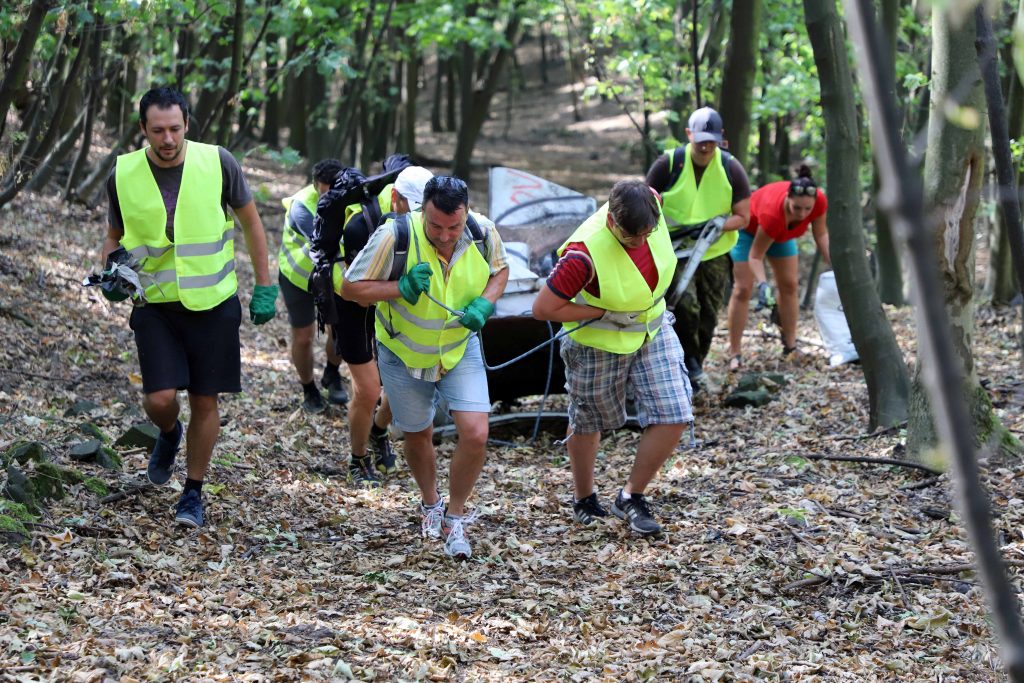 NGO Seeks Volunteers To Help Clean Up The Czech Republic On Monday For ...