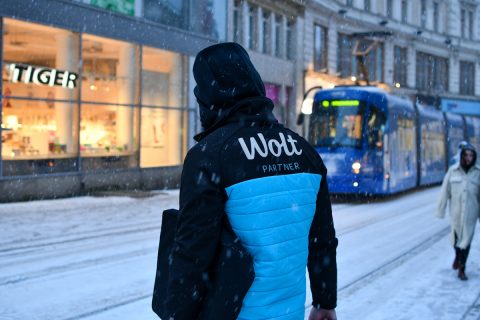 Czech Real Wages Expected To Fall By Over 8% In 2023 - Brno Daily