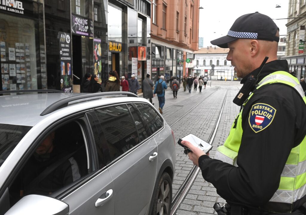 Brno City Police Are Now Patrolling Road Entrances To City Centre ...
